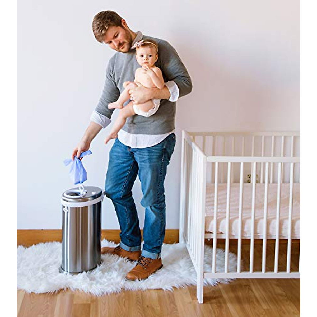 Ubbi Disposable Diaper Sacks, Lavender Scented, Easy-To-Tie Tabs, Diaper Disposal or Pet Waste Bags, 400 Count