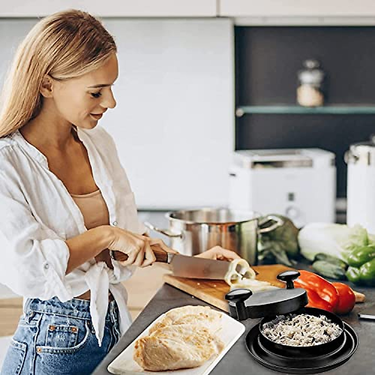 Chicken Shredder Size 8(inches) Food Claws Beef Ami Shredding Thaw Claws Tool with Handles & Non-Skid Base | Suitable for Pulled Mutton Beef Shredding Meat (Black)