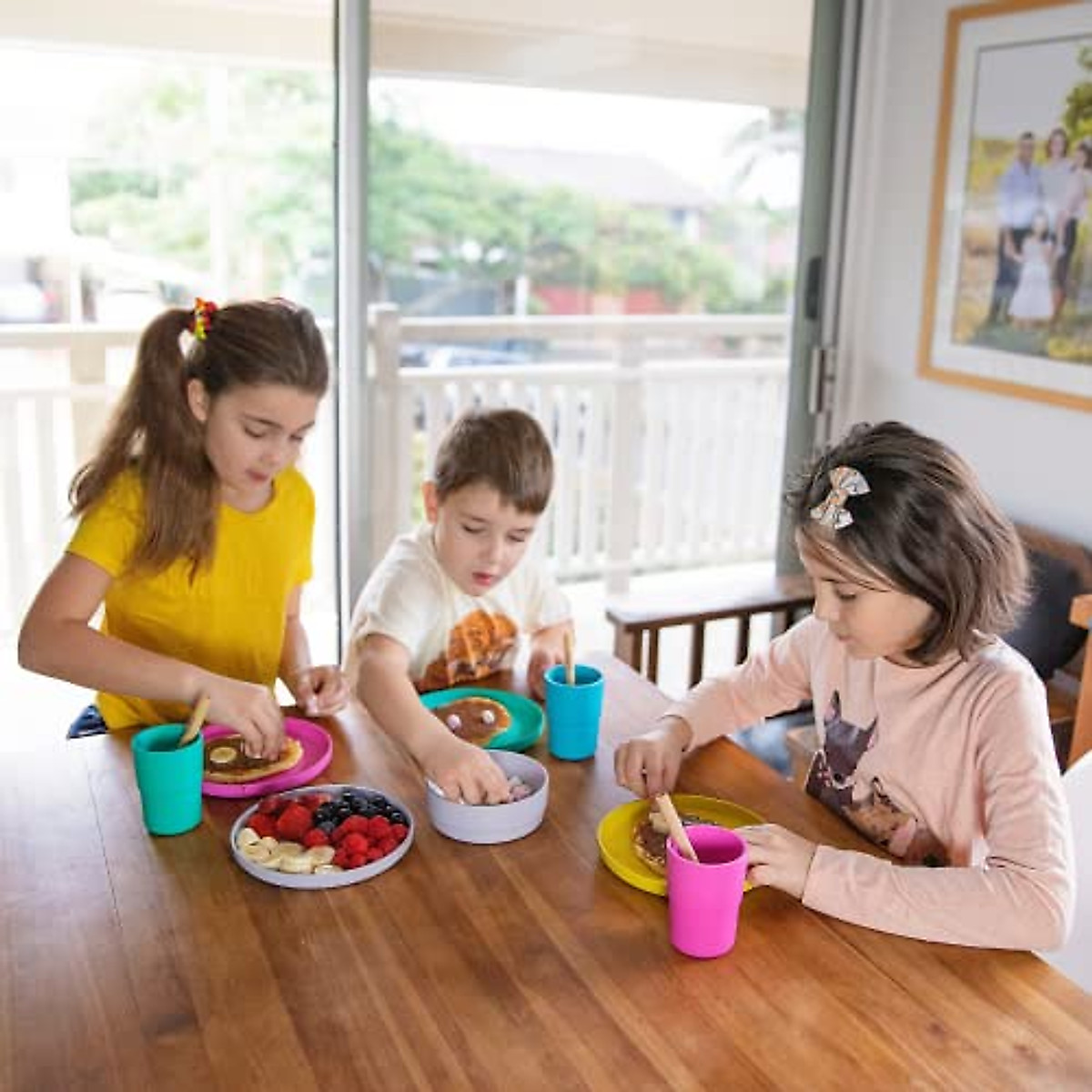 bobo&boo Colorful Plant-Based 7.5 inch Kids Plates for Toddler Eating – Set of 3, Plant-Based, Melamine-Free And Microwave Safe – Eco-Friendly Toddler Plate Set for Boys and Girls - Tropical
