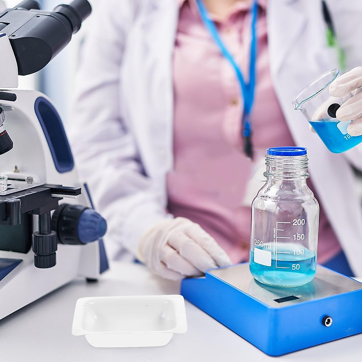 Baluue Weigh Boats - 20pcs Plastic Square Large Weigh Boats for Scale, Anti-Static Weighing Dishes for Powders Liquids, Lab Boat Dish Container Lab Mixing Pan for Measuring