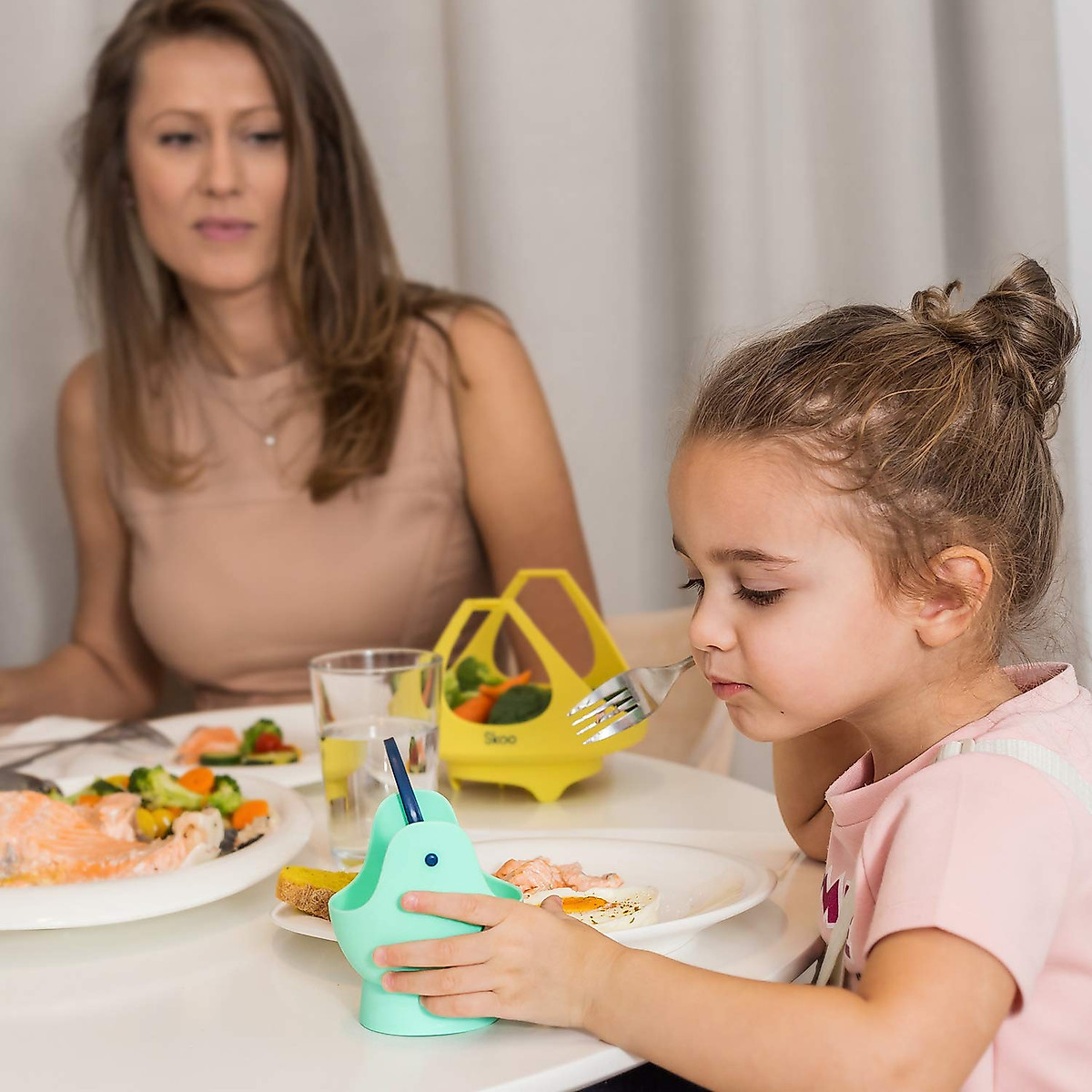 Egg Poacher - Skoo Silicone Egg Poaching Cups + Lids + Ebook - Egg Cooker Set - Perfect Poached Egg Maker - For Stove Top, Microwave and Instant Pot (Green, Red, Yellow, Turquoise, Dark Blue)