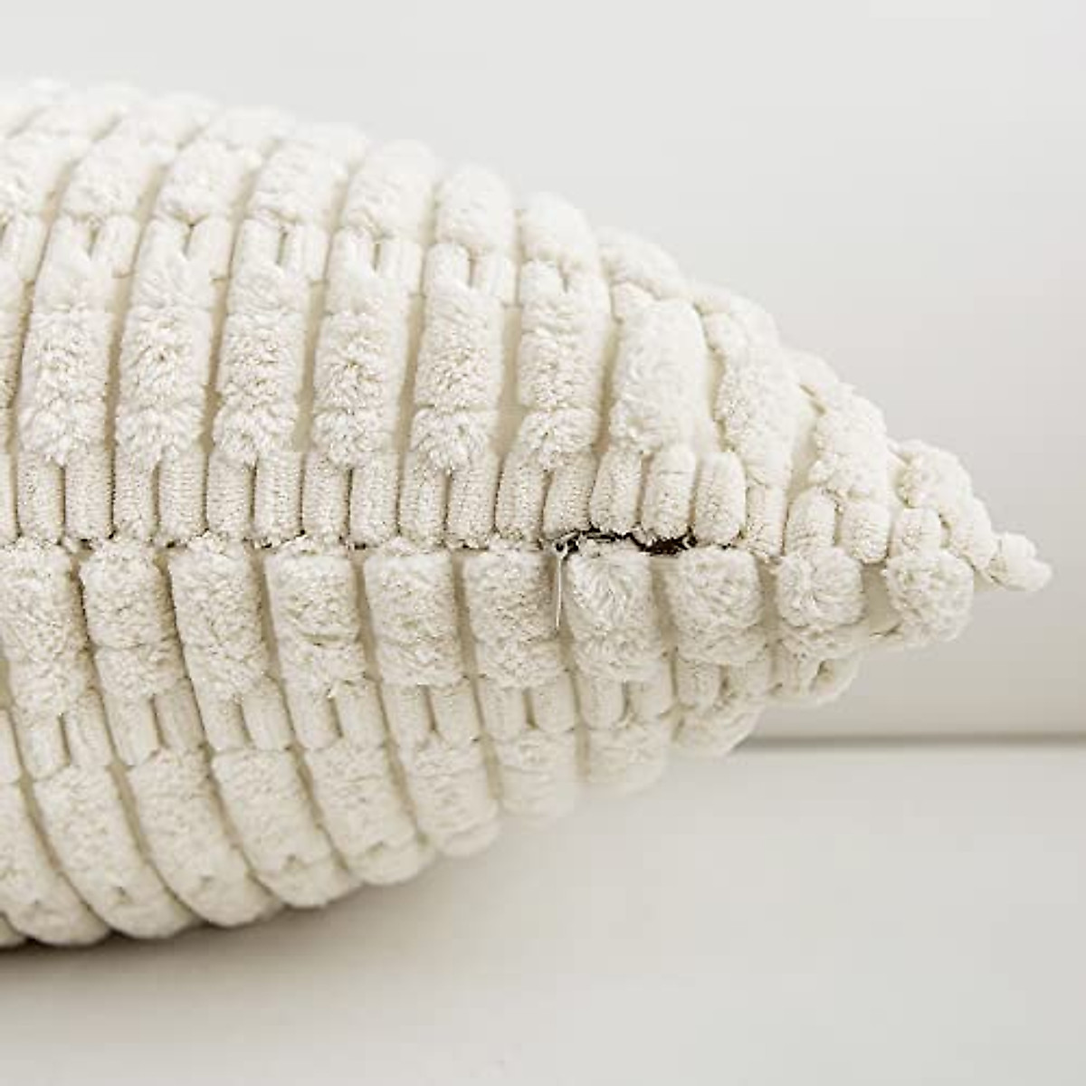 Qidordour Throw Pillow Covers, 18x18 inch, Pack of 2 Couch Pillows Cover, Soft Corduroy Decorative Pillow Covers, Square Pillowcase for Bed Sofa Chair Car Bedroom Home Boho Farmhouse Decor, Cream