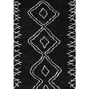 Momeni Rugs Maya Collection, Ultra Thick Pile Shag Area Rug, 5'3" x 7'6", Black