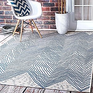 nuLOOM Wavy Chevron Indoor/Outdoor Area Rug, 3' x 5', Blue