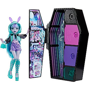 Monster High Skulltimate Secrets Neon Frights Doll & Accessories, Twyla with Dress-Up Locker & 19+ Surprises