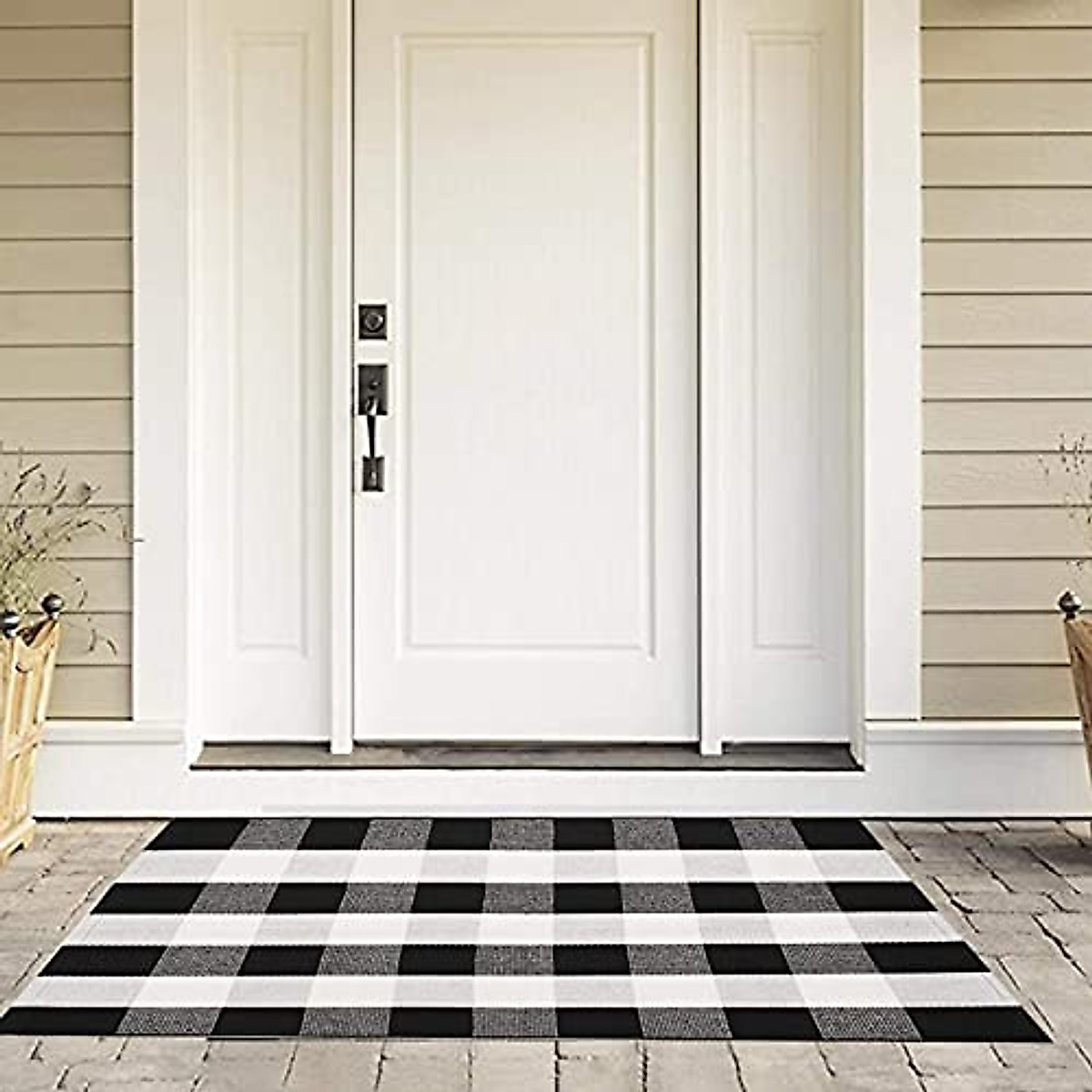 Aracon Buffalo Check Rug 27.5'' x 43'' Plaid Rug Reversible Cotton Hand-Woven Carpet Outdoor Black and White Checked Fall Decor Rug for Layered Front Porch Door Mats, Entryway, Farmhouse