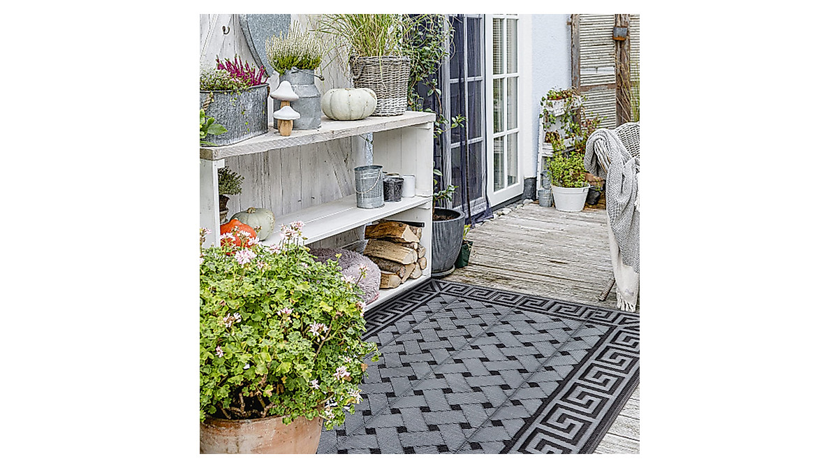 SAND MINE Reversible Patio Mats for Outdoor Spaces