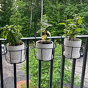 EIMQUVW 4 Pack Round Hanging Railing Planters Basket Metal Balcony Planters Railing Hanging Flower Pot Holders for Outside,Indoor，Balcony,Garden(20CM)