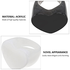 generic 2pcs Acrylic Band Ring Heart Shaped Band Ring Retro Resin Ring Black White Plastic Wide Ring Finger Ring Jewelry Figure Accessory for Girl Women, 2.3x2.3cm