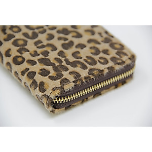Me Plus Women Faux Fur Animal Print Furry Leopard Zebra Wallet Zipper Closure Card Slots Zippered Coin Pouch (Leopard-Beige)