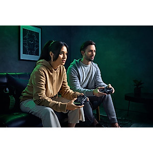 Razer Wolverine V2 Chroma - VOLL Anpassbarer Xbox Series X|S Controller mit RGB-Beleuchtung (6 Multifunktionstasten, austauschbare Stick-Kappen, Hair-Trigger-Modus) Black