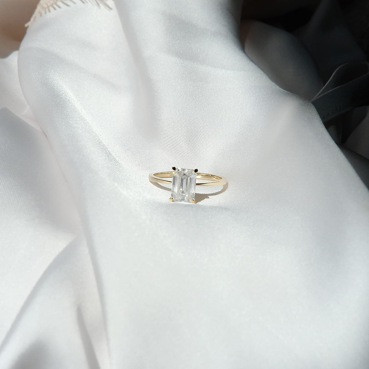 espere 2 Carat Emerald Cut Moissanite Engagement Ring Classic Solitaire Engagement Ring Solid Gold Plain Ring Band 14K Yellow Gold Bridal Ring Stackable Wedding Ring Size 7