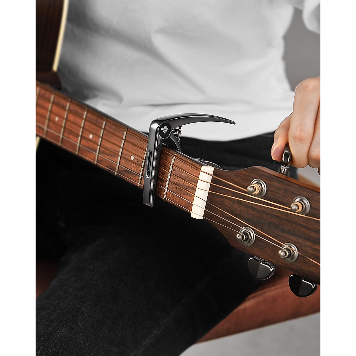 Donner Guitar Capo for Electric and Acoustic Guitar DC-2, Ukulele Capo Black with 4 Picks