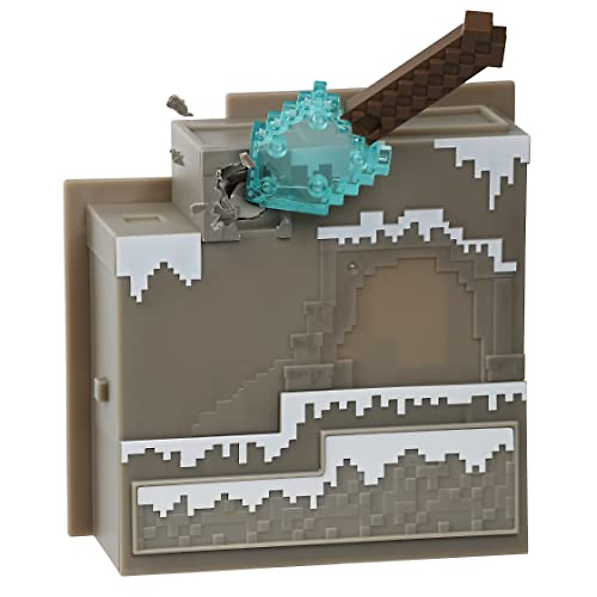Treasure X Minecraft Caves & Cliffs Cave Adventure Pack. Mine, Discover & Craft with 16 Levels of Adventure, Mine & Craft Character & Mini Mob to Collect. Will You find The Real Gold Dipped Treasure?