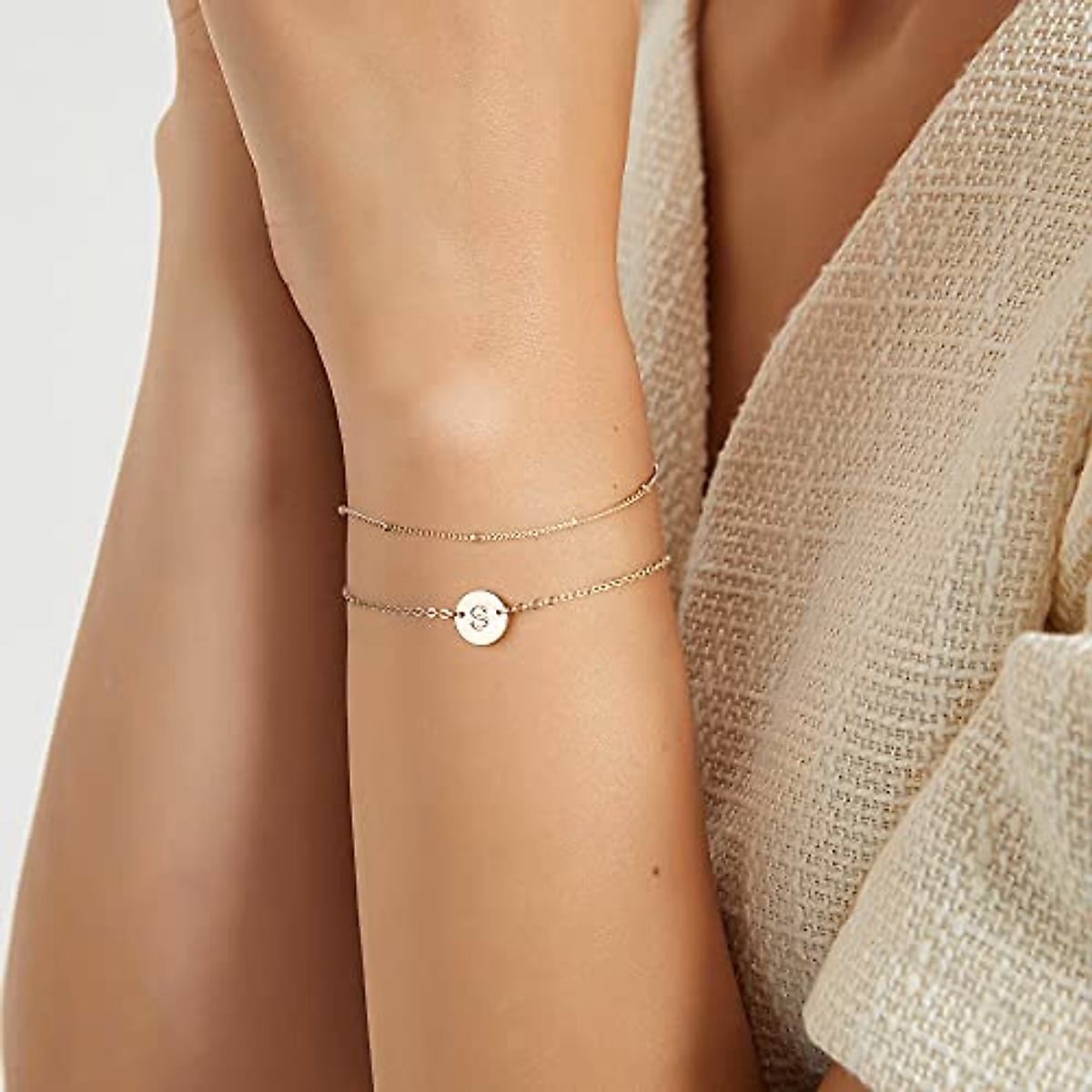 MONOZO Initial Charm Bracelets for Women, Dainty 14K Gold Filled R Letter Initial Bracelet Women Disc Monogram Bracelet Jewelry Gifts for Birthday Valentines Thanksgiving Christmas Anniversary