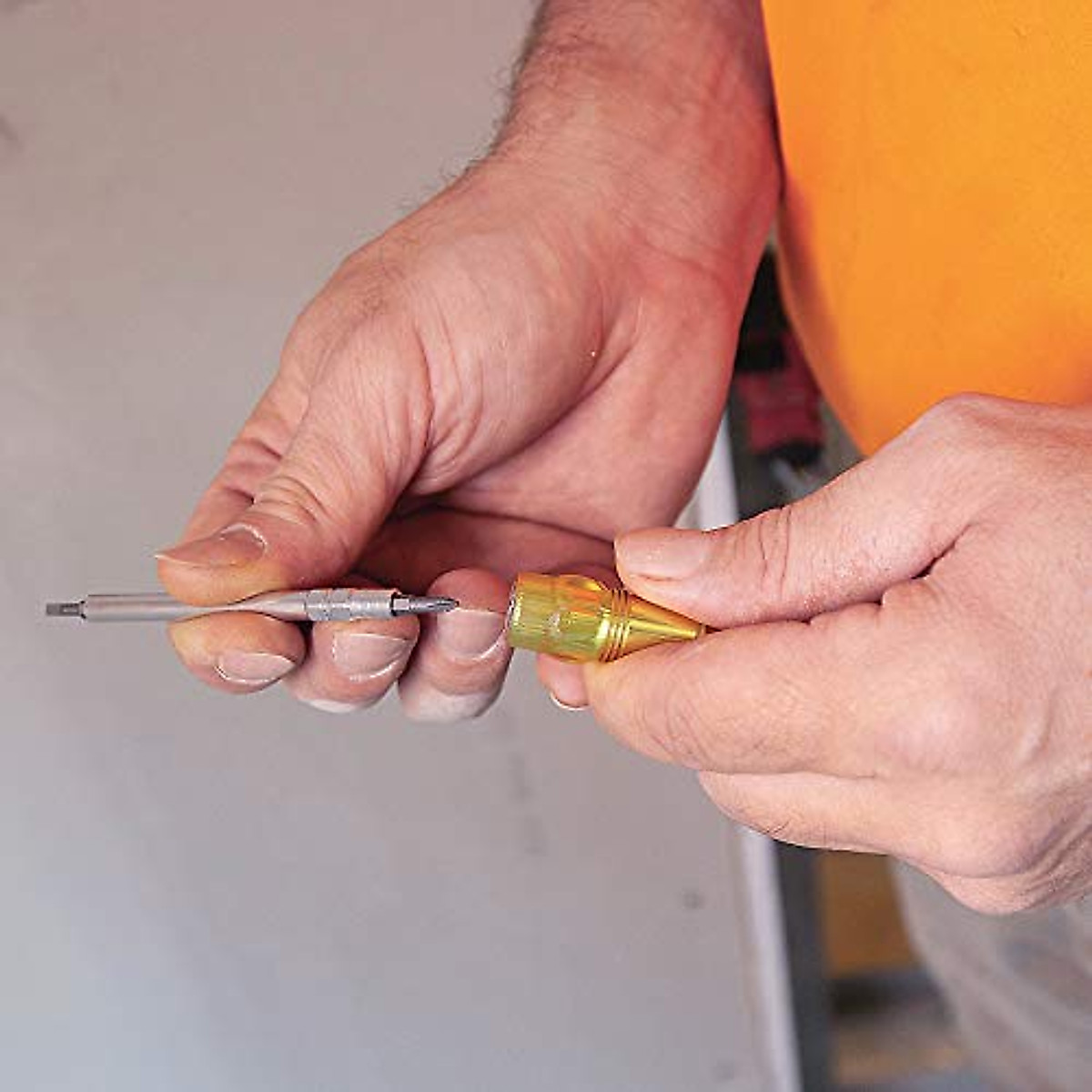 Klein Tools 32613 Multi-Bit Screwdriver, Precision HVAC 3-in-1 Pocket Screwdriver with Phillips, Slotted and Schrader Bits