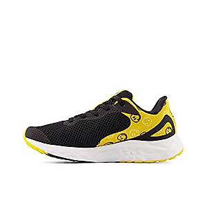 New Balance KIds Arishi Fresh Foam v4 Sneaker, BLACK/HOT MARIGOLD, 7 W Big Kid (8-12 Years)
