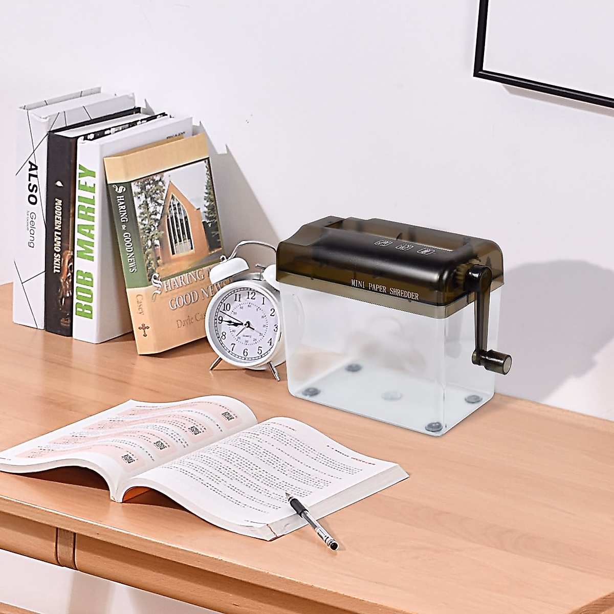 JIKIOU Mini Hand Shredder Portable Paper Shredder Manual Shredder Documents Paper Cutting Tool Home Office Desktop Stationery Black