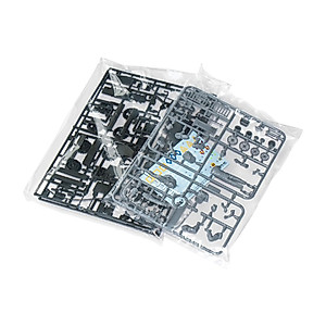 TAMIYA America, Inc 1/35 British Churchill MKVII Tank, TAM35210