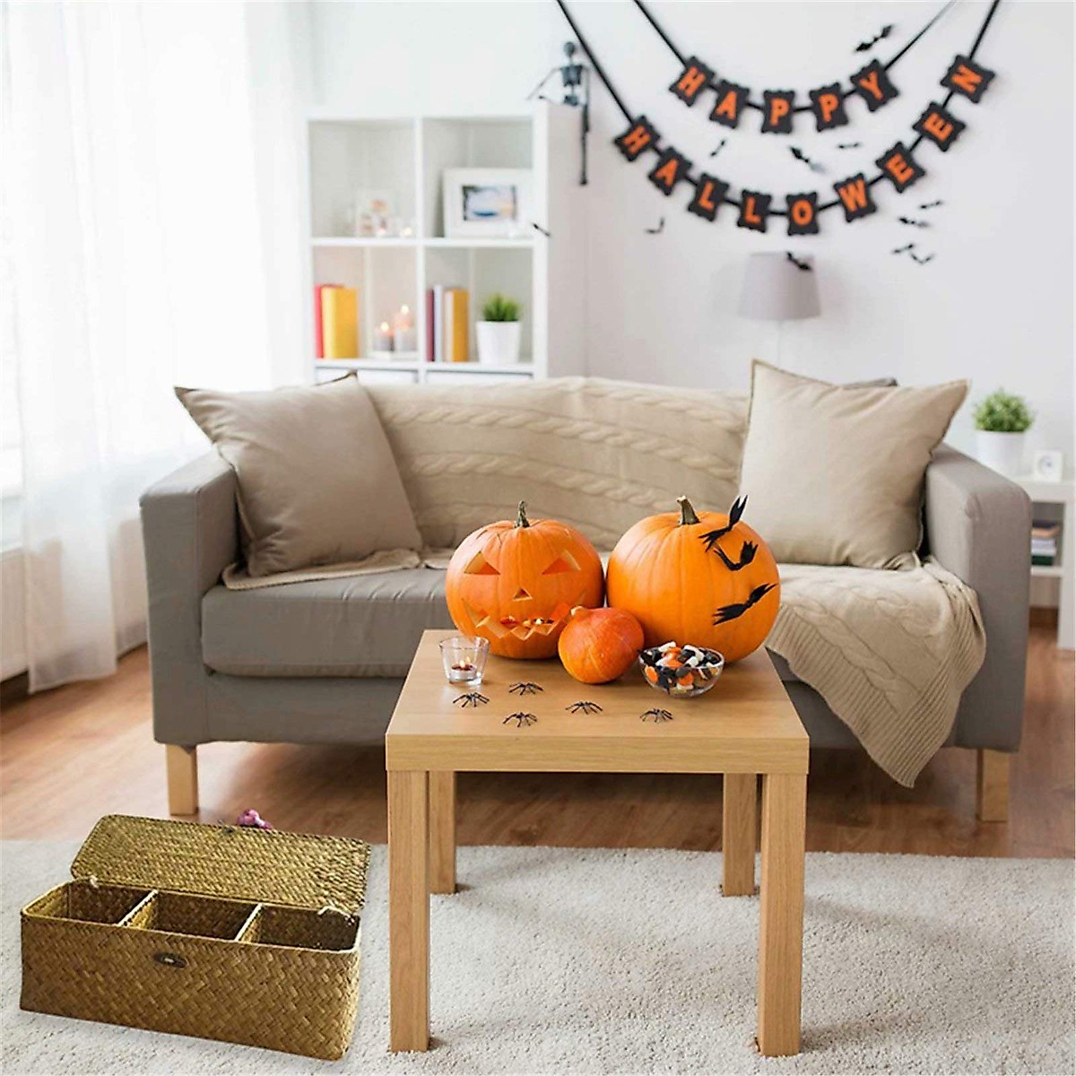 3 Grids Hand-Woven Water Hyacinth Baskets Rectangular Storage Basket Separate Compartment with Lid for Makeup, Clothes and Home Items