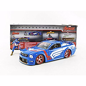 Jada 1:24 Diecast 2006 Ford Mustang GT with Captain America Figure