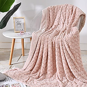 Vangao Throw Blanket Rose Pattern Design Cozy Fuzzy Texture Hypoallergenic for Couch Chair Bed Dimensional Light Weight Luxurious Blanket 50x60, Pink