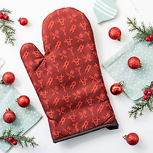 Funny Heat Resistant Oven Mitt Pot Holder Glove - Kitchen Gift for Women and Men - Cooking, Baking, BBQ and Animal Lovers (Grill Master)