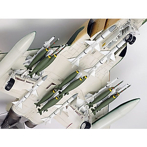 Tamiya 60305 1/32 Mcdonnell F-4 C/D Phantom II Plastic Model Airplane Kit