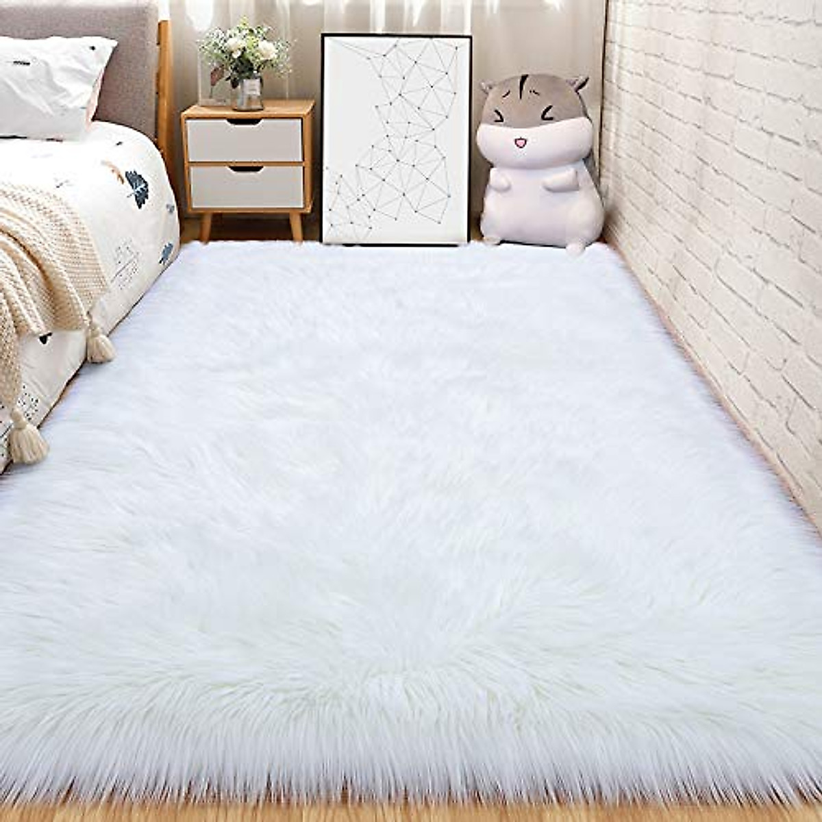 Andecor Soft Fluffy Faux Fur Bedroom Rugs 3 x 5 Feet Indoor Wool Sheepskin Area Rug for Girls Baby Living Room Chair Sofa Home Decor Floor Carpet, White