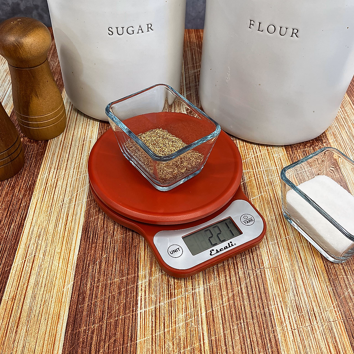 Escali Telero Digital Food Scale, Multi-Functional Kitchen Scale, Precise Weight Measuring and Portion Control, 7.62 x 6.1 x 1.28 inches, Red (T136)