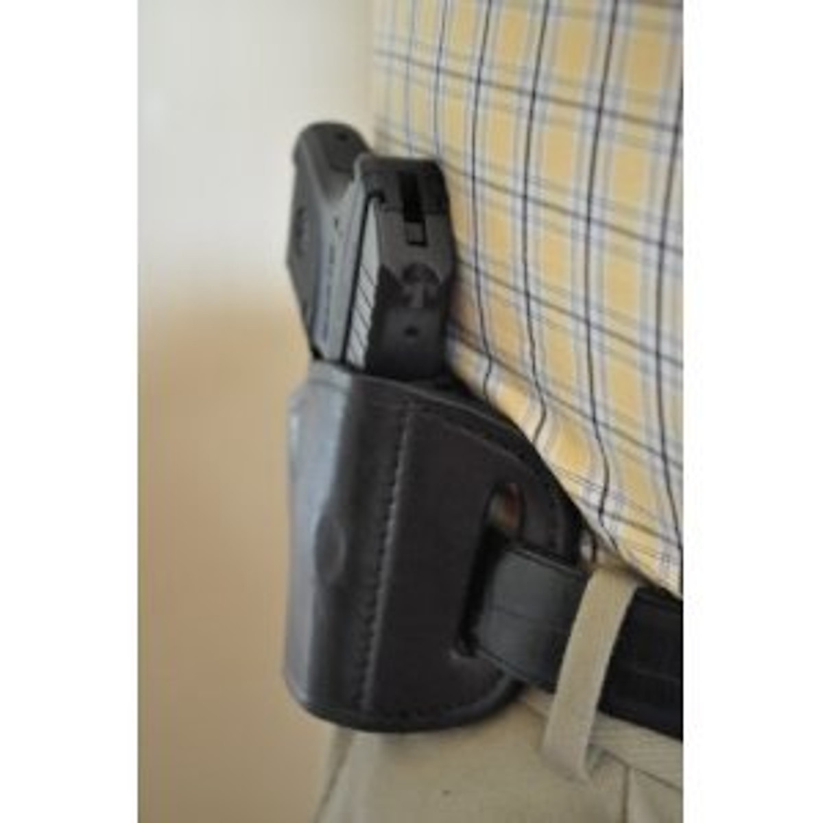 Pro-Tech Outdoors Black Leather Belt Side Holster for Kel-Tec P32 and P-3AT