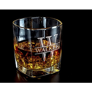 Custom Whiskey Decanter Set Bourbon for Men Groom Groomsmen Proposal Vintage Fathers Day Grandpa Grandma Anniversary Birthday Scotch Glasses Drinkware College Graduation Engraved Monogram