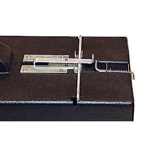 JT Eaton Answer® Skunk & Medium Pest Live Trap, Dark Interior, Easy Capture Trigger, Easy Release Door