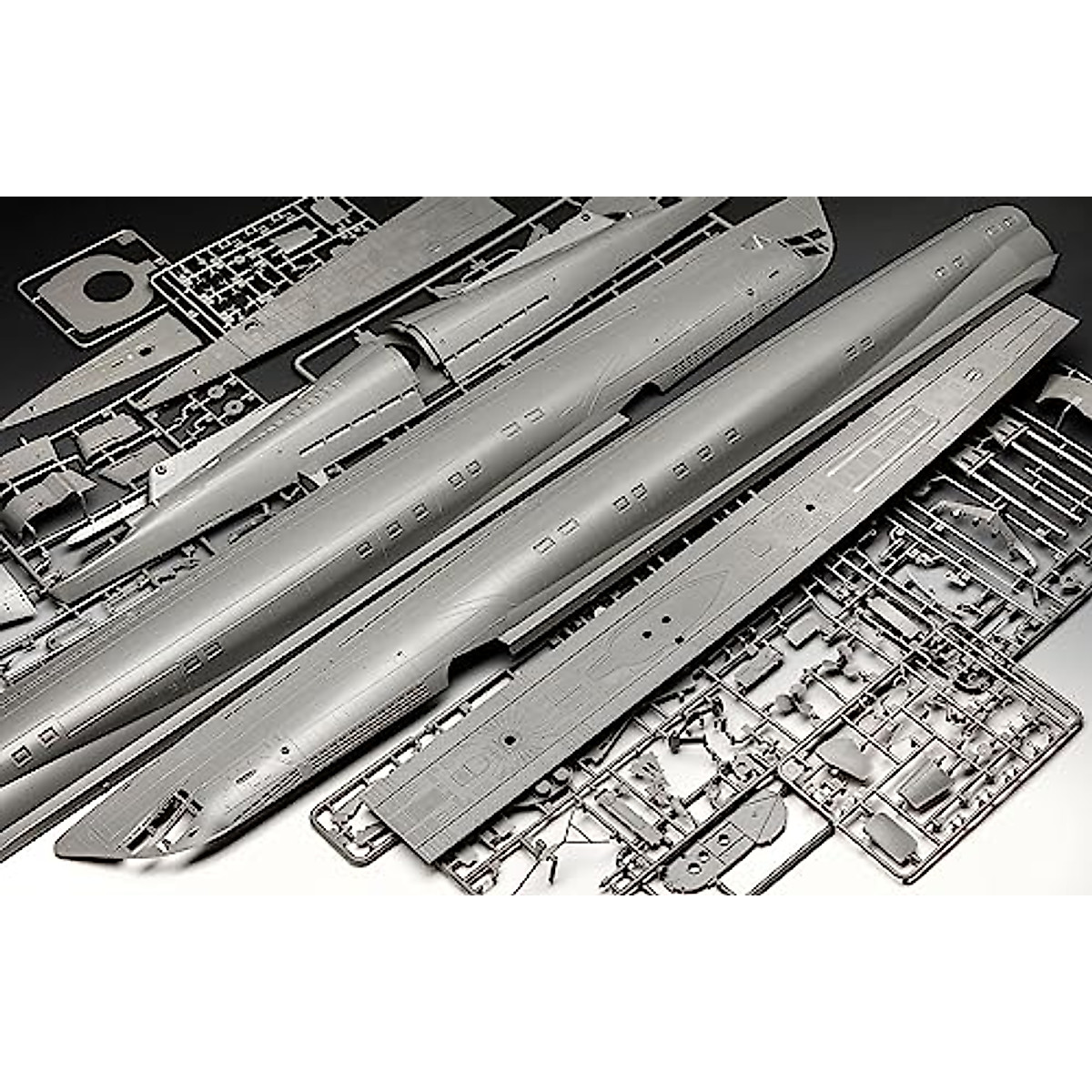 Revell RV05166 1:72 - German Submarine Type IX C U67/U154 Plastic Model kit