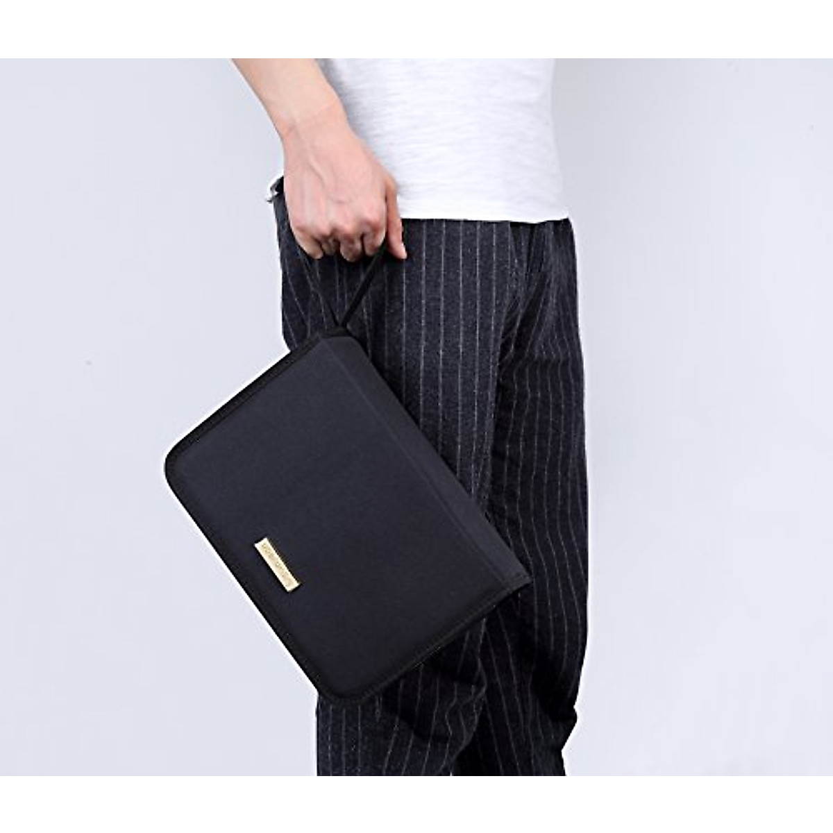 ROWNYEON Lipstick Organizer Case Lipstick Holder 67 Slots Portable Lipstick Bag Travel Makeup Bag Cosmetic Case Large Capacity Lipstick Carrying Case Makeup Artist Lip Gloss Storage Bag -Black