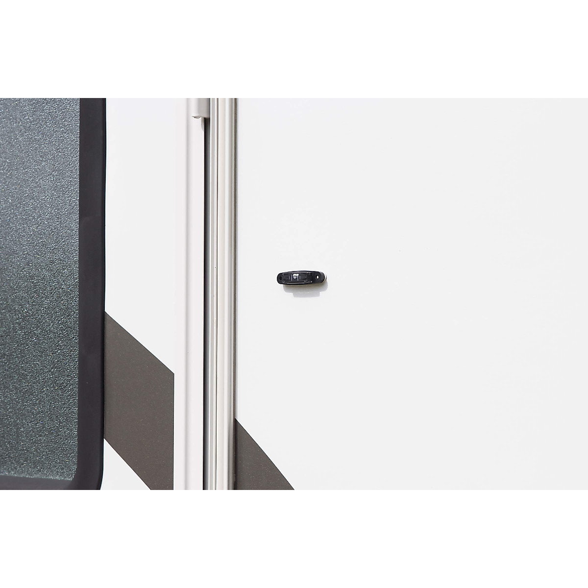 Hopkins Towing Solutions 09916 Never Fade Two Way Reflective Level