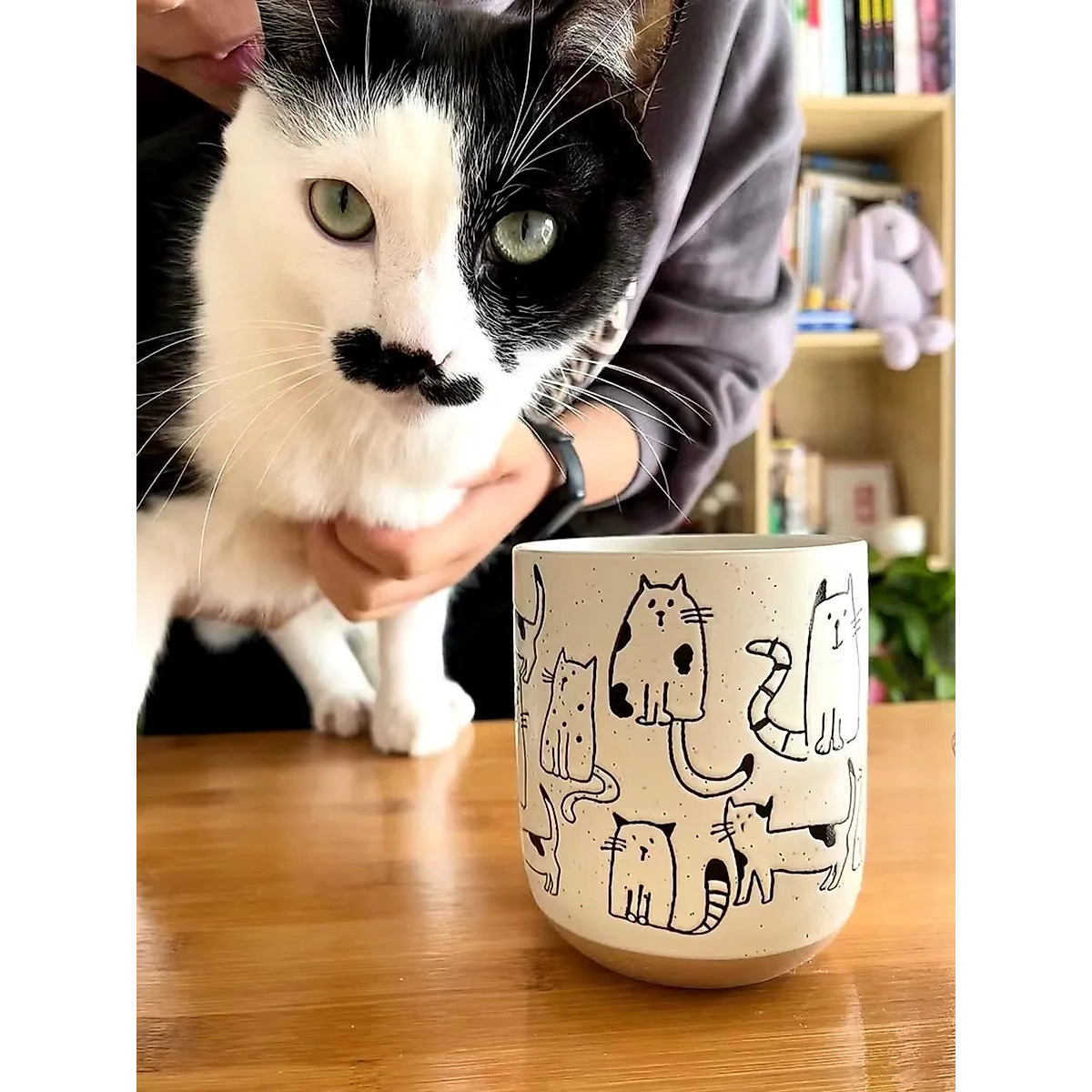Heardbeli White-Grey Cartoon Cats Ceramic Mug with Handle Coffee Mug 550ml/18.6oz. Cute Funny Novelty Vintage Gift Hand Painted