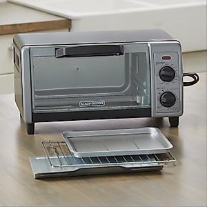 BLACK+DECKER 4-Slice Toaster Oven with Easy Controls, Stainless Steel, TO1705SB,Medium