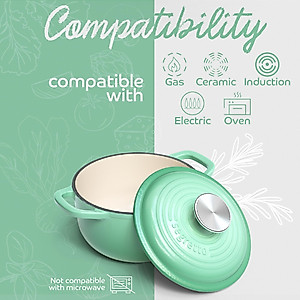 Segretto Cookware Enamel Dutch Oven Cast Iron with Handle Verde Chiaro (Light Green) 1.7 Quarts Enameled Cast Iron Dutch Oven with Lid Oven Cookware Pot 1.7 qt Small Dutch Oven for Bread Baking