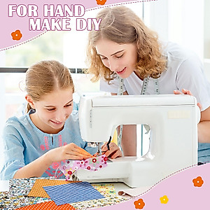 Ganeen 800Pcs 4 x 4 Inch Cotton Fabric Bundle Precut Fat Squares Patchwork Fabrics Cotton Printed Craft Fabric Fat Flower Fabric Quilting for DIY Craft Sewing Clothing Handmade Accessories (Assorted)