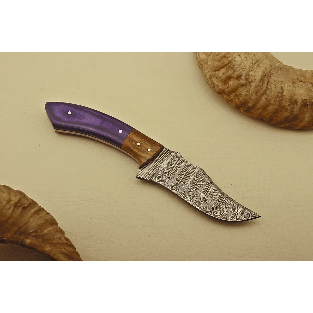 Handmade Damascus Steel Hunting Camping Skinner Knife - Rose Wood Handle Comes With Pure Leather Sheath