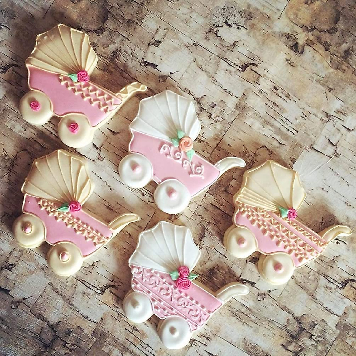 KANNTIE 5-Piece Baby Shower Cookie Cutter Set, Bib, Bottle, Rattle, Onesie and Baby Carriage