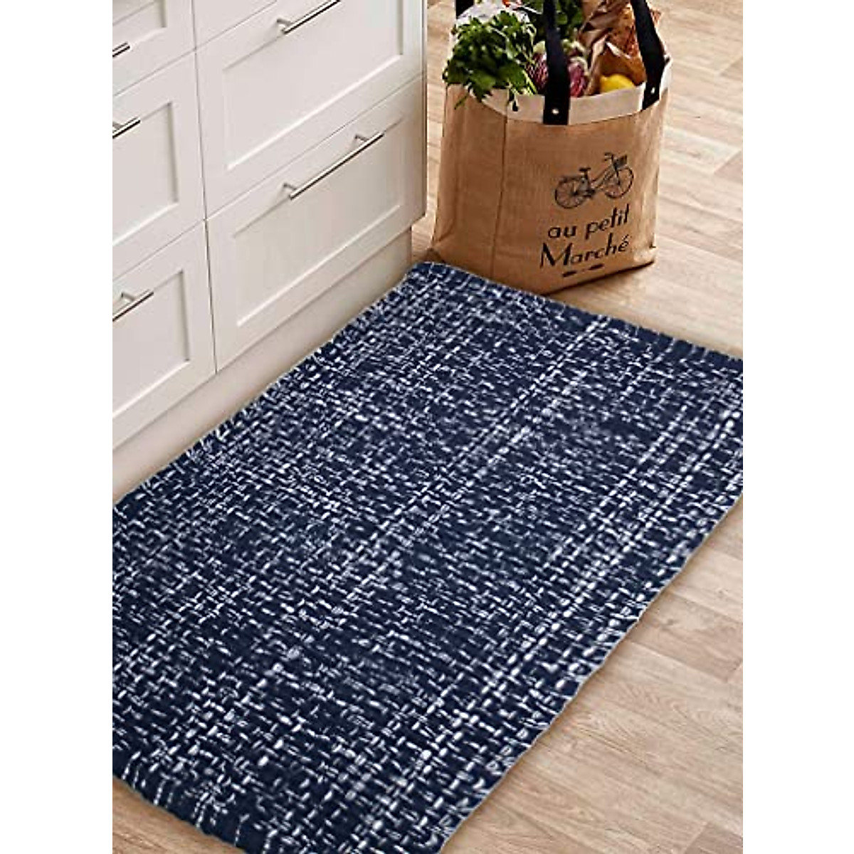CHARDIN HOME Navy & White Cotton Throw Rug, 21x34 Inches Area Rug for Bathroom Kitchen entryway, Reversible Handwoven Rug Machine Washable.
