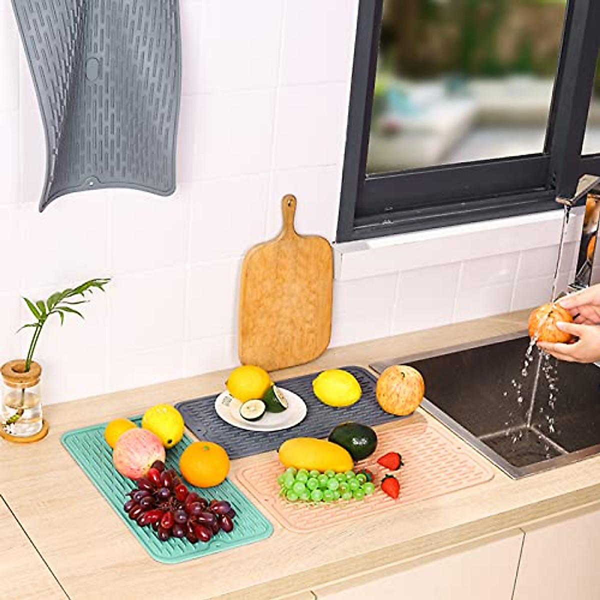 Silicone Dish Drying Mat, Kitchen Drying Mat Easy Clean for Multiple Usage Dry Mat for Dishes Silicone Drying Mat for Kitchen Counter Heat Resistant and Sink, Refrigerator Non Slip Dry Mat for Dishes