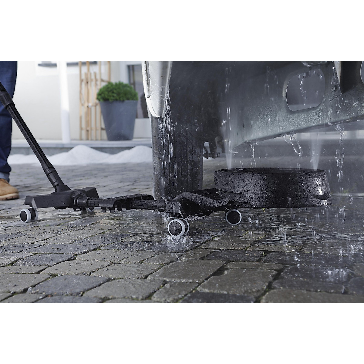 Karcher 2.642-561.0 Chassis Pressure Cleaner