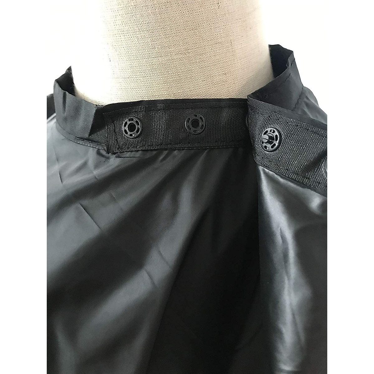 VETUZA Professional Barber Cape, Salon Cape with Snap Closure for Hair Cutting, Black 59" x 51"