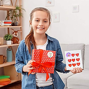 500Pcs Unicorn Stickers Roll in 9 Cute Designs, Motivational Reward Labels Sticker for School, Sealing Cards & Party Decoration (Unicorn)