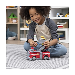 Paw Patrol, Marshall Split-Second 2-in-1 Transforming Fire Truck Vehicle Toy with 2 Collectible Figures