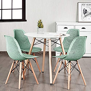 Giantex Set of 2 Modern Dining Chairs, Outdoor Indoor Shell PP Lounge Side Chairs with Mesh Design, Beech Wood Legs, Tulip Leisure Chairs, DSW Dining Chairs for Kitchen, Dining Room, Green