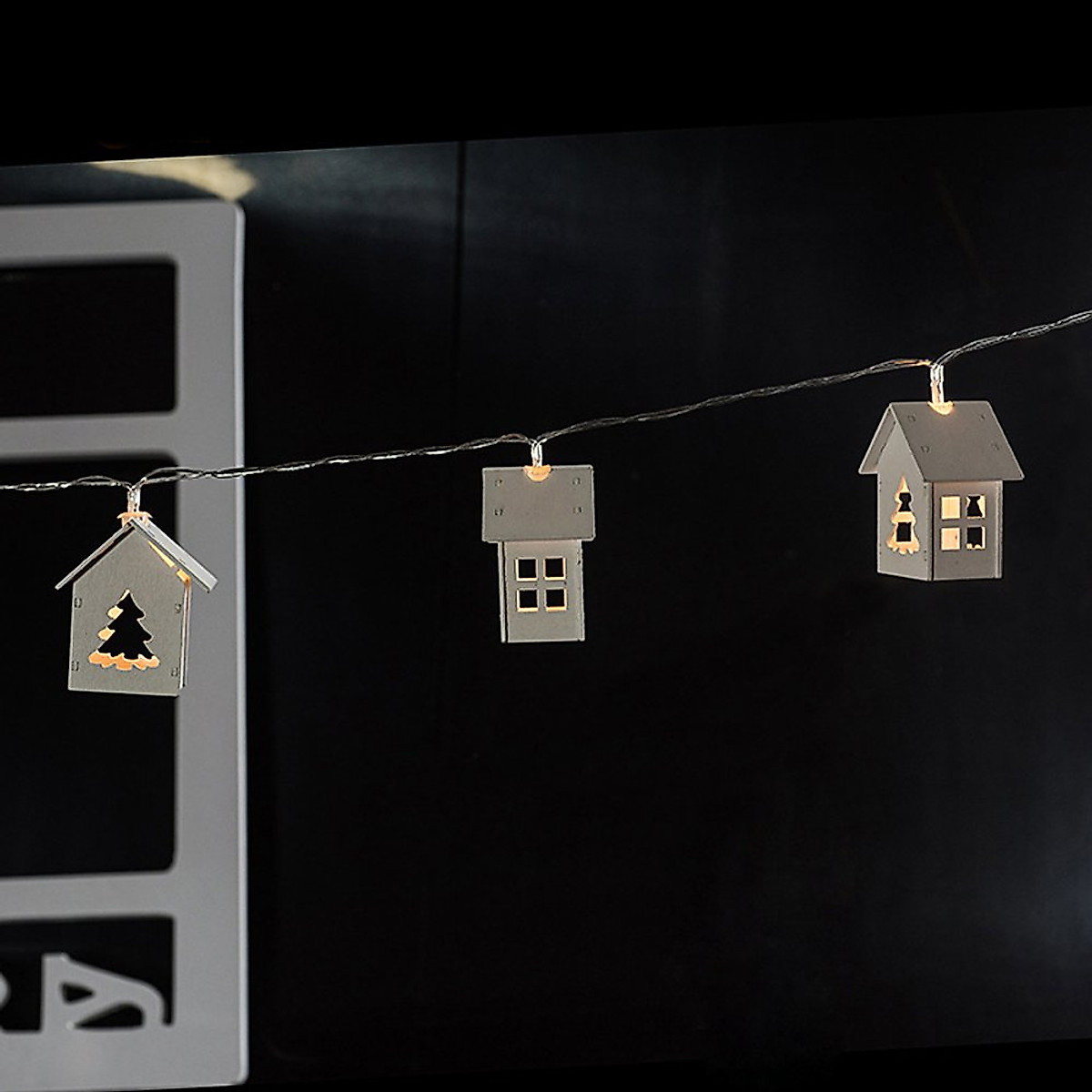 10 pcs LED Super Bright Wooden House Star Lights Outdoor String Light for Garden,Home,Landscape,Party,Holiday Christmas Tree Decorations - Warm White (Battery Operated)